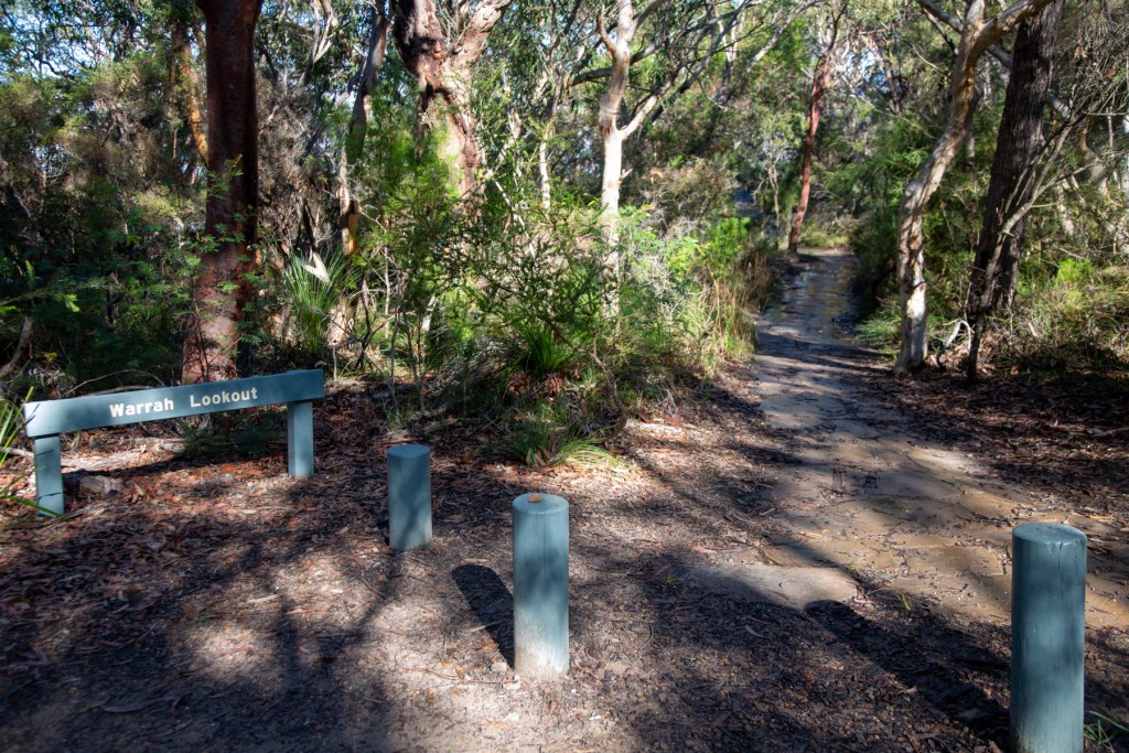 Stunning views from the short Warrah Lookout bushwalk | Hiking the World