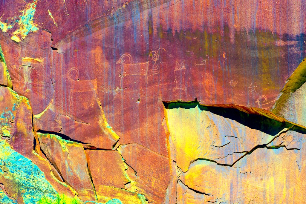 Fremont Culture Petroglyphs in Capital Reef | Hiking the World