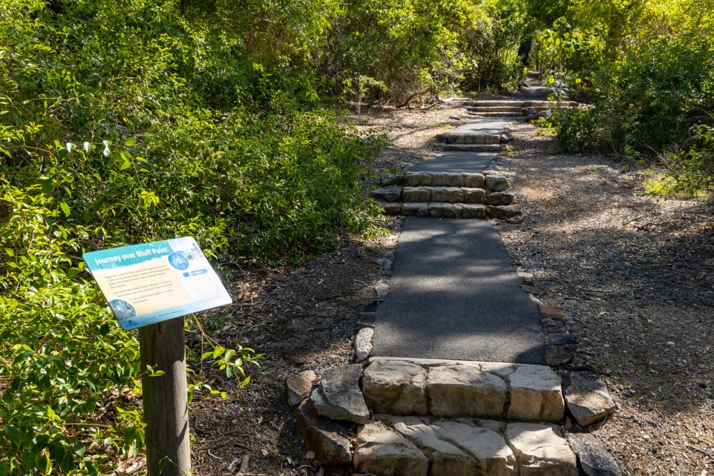 The scenic Bluff Point circuit walk on the Capricorn Coast | Hiking the ...