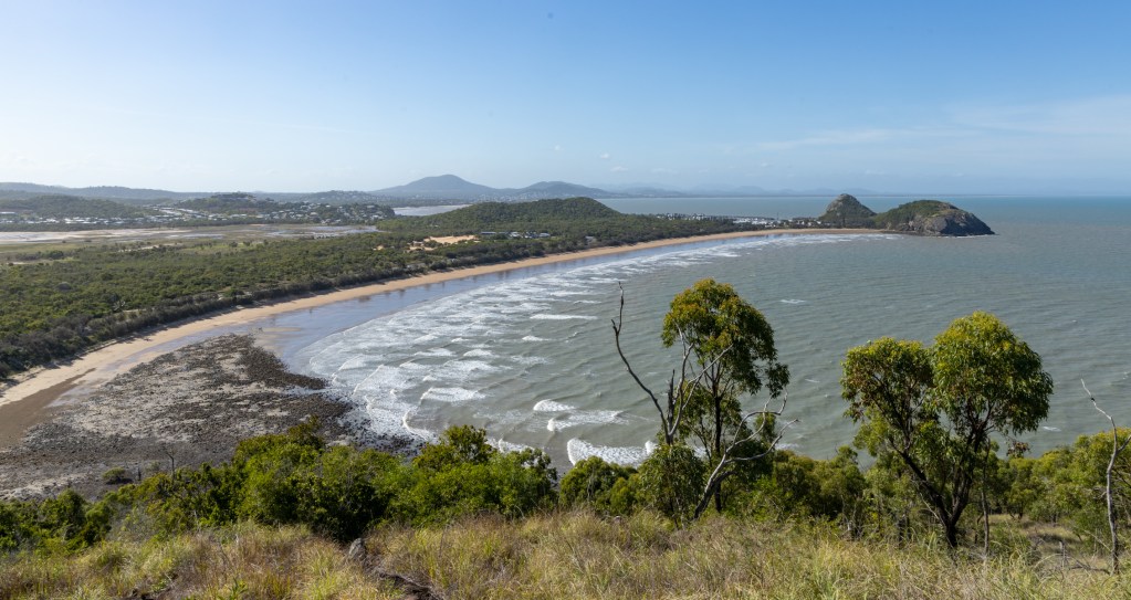 The scenic Bluff Point circuit walk on the Capricorn Coast | Hiking the ...