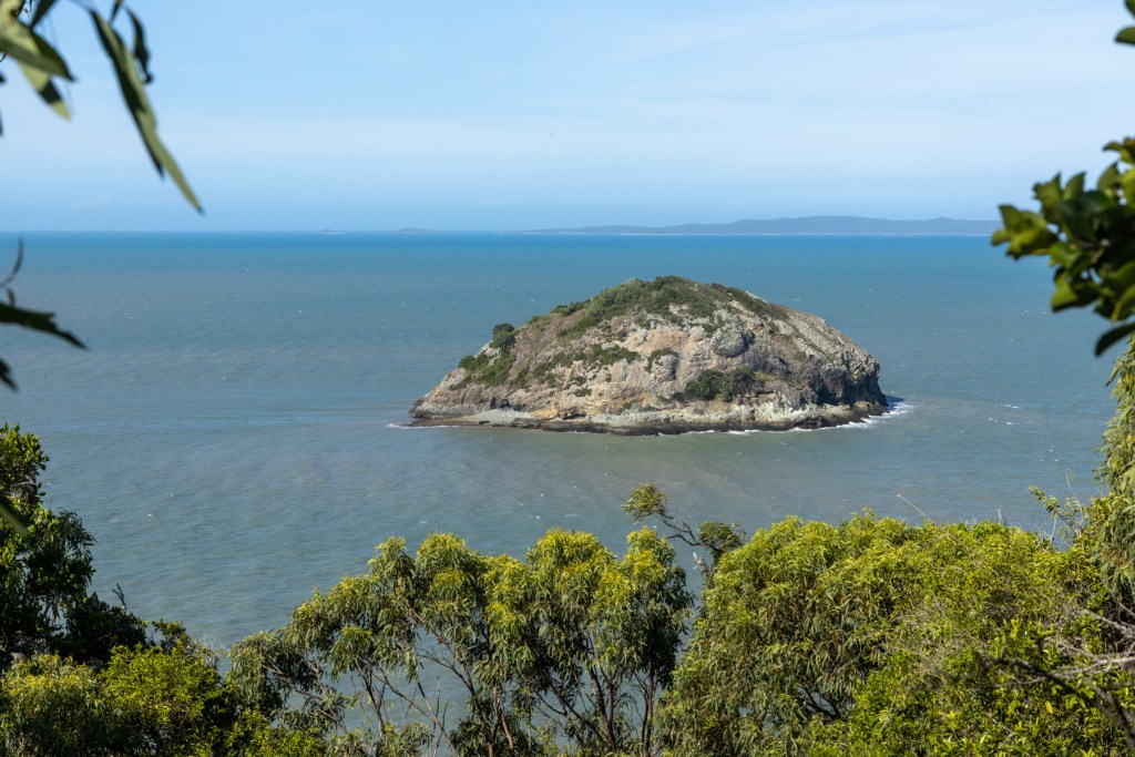 The scenic Bluff Point circuit walk on the Capricorn Coast | Hiking the ...