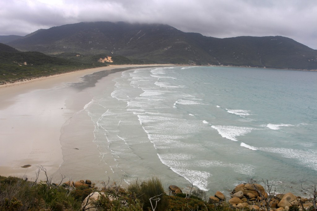 Oberon Beach - a windswept Wilsons Prom beach | Hiking the World