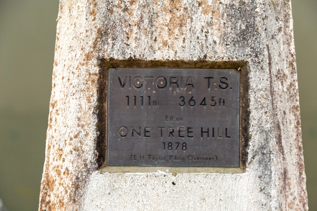 Victoria Trig Station | Hiking the World