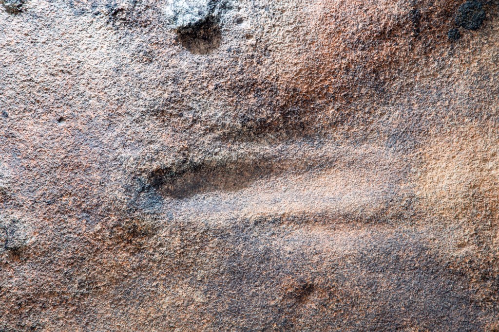 Kings Tableland Aboriginal Place - grinding grooves and rock art ...