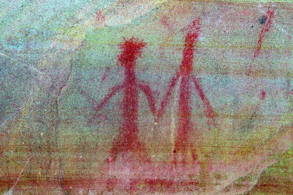 Big Yengo 2 Aboriginal Shelter with Art | Hiking the World