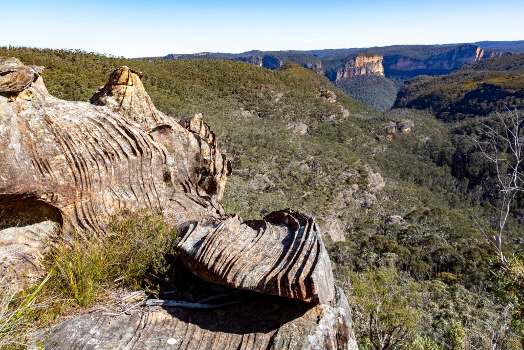 Geometric Rocks Lookout - a hidden lookout near Bells Line of Road ...