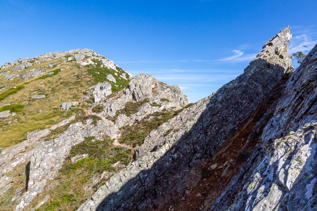 Mount Sentinel - spectacular Kosciuszko views | Hiking the World