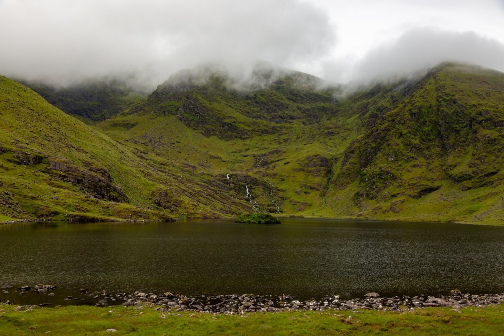 Hiking Carrauntoohil via the vertiginous Devils Ladder | Hiking the World